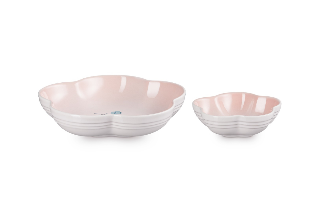 Le Creuset Stoneware Petite Fleur Flower Dish Set 12/20cm - Shell Pink ...