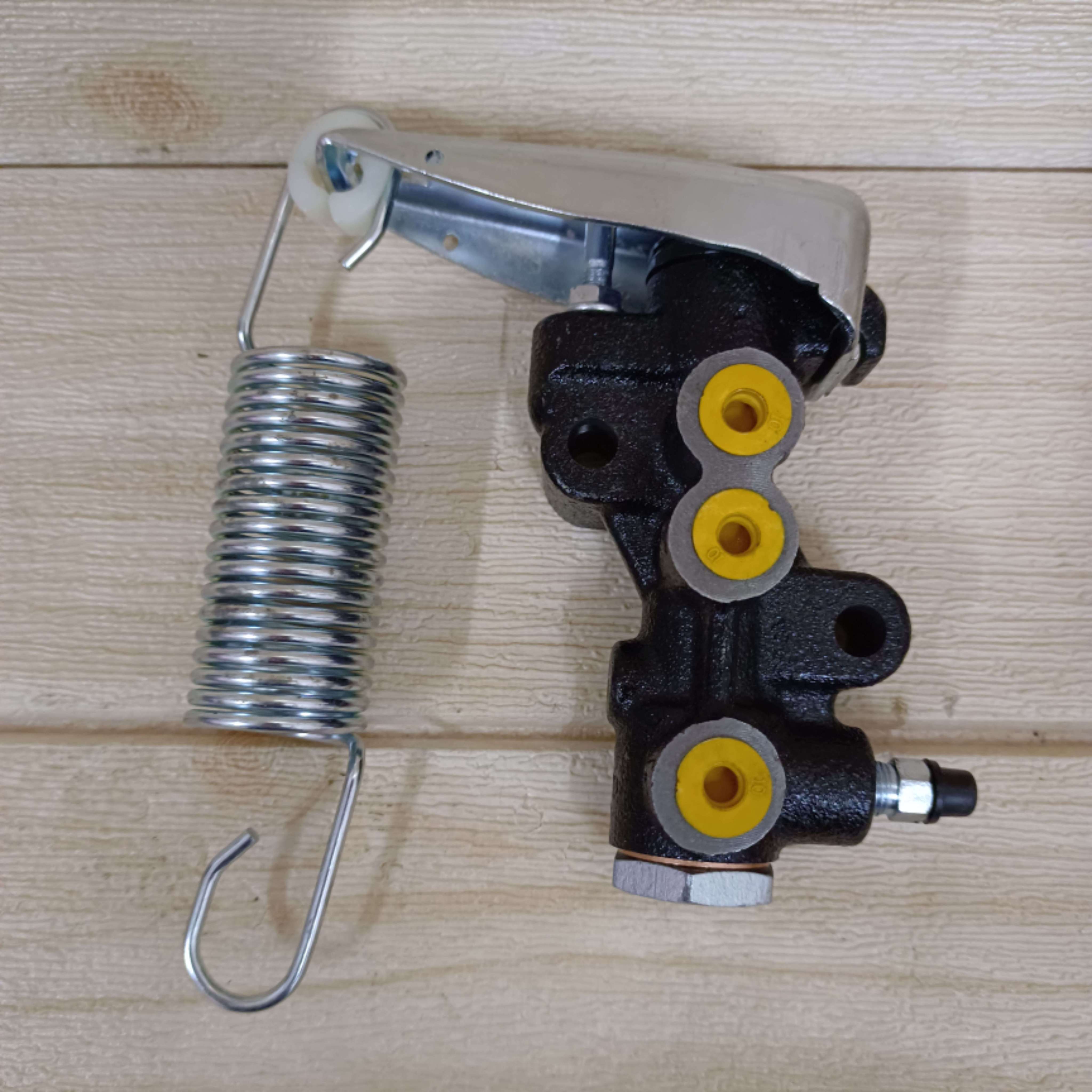 MITSUBISHI STORM TRITON LOAD SENSING VALVE / BODY PUMP MB618321 / BP ...