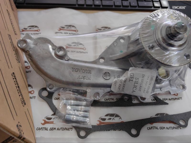 GENUINE TOYOTA INNOVA 2.0 (2006-2020) WATER PUMP TGN40 TGN140 16100 ...