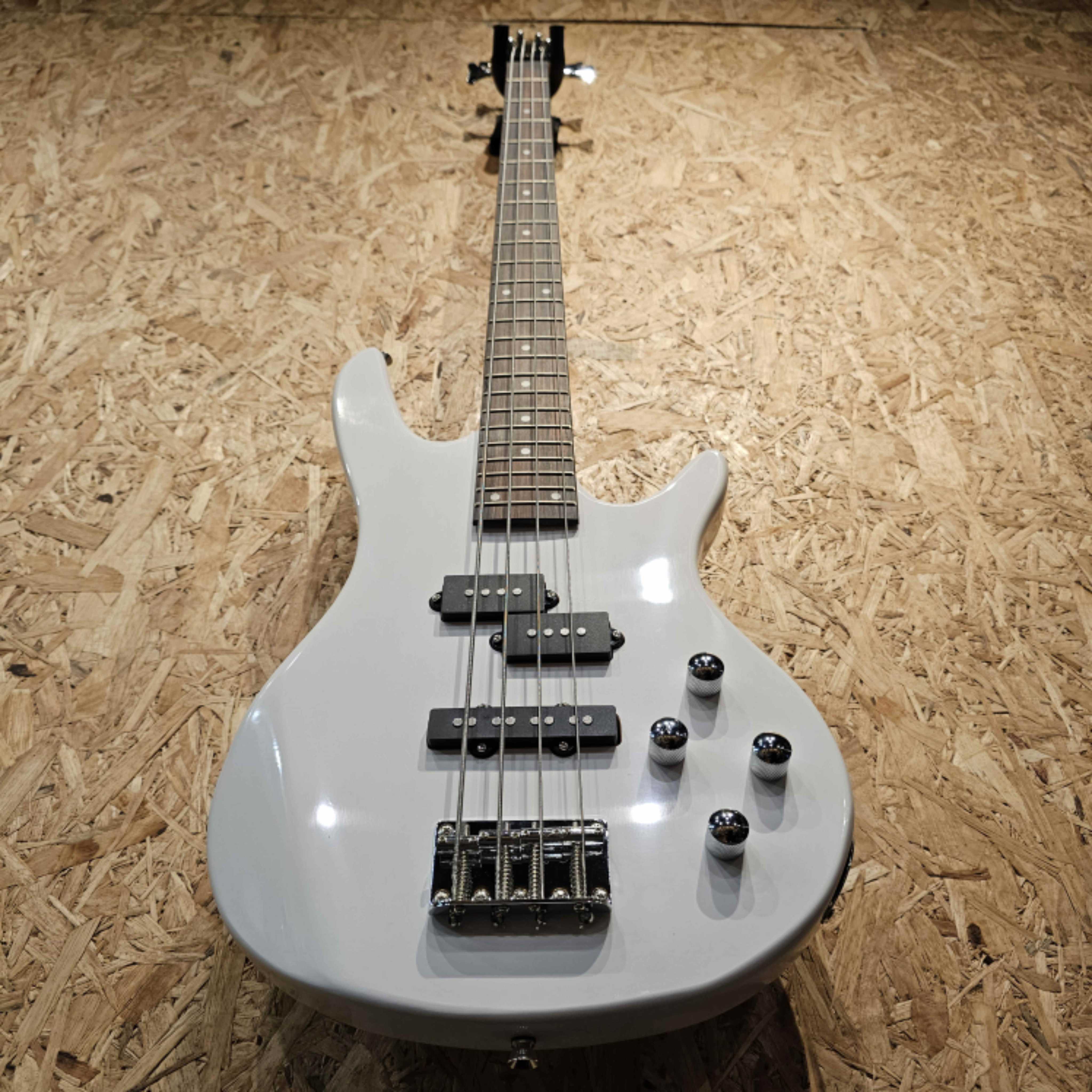 Ibanez Gio series Electric Bass Guitar # SoundGear Sound Gear Gibson ...