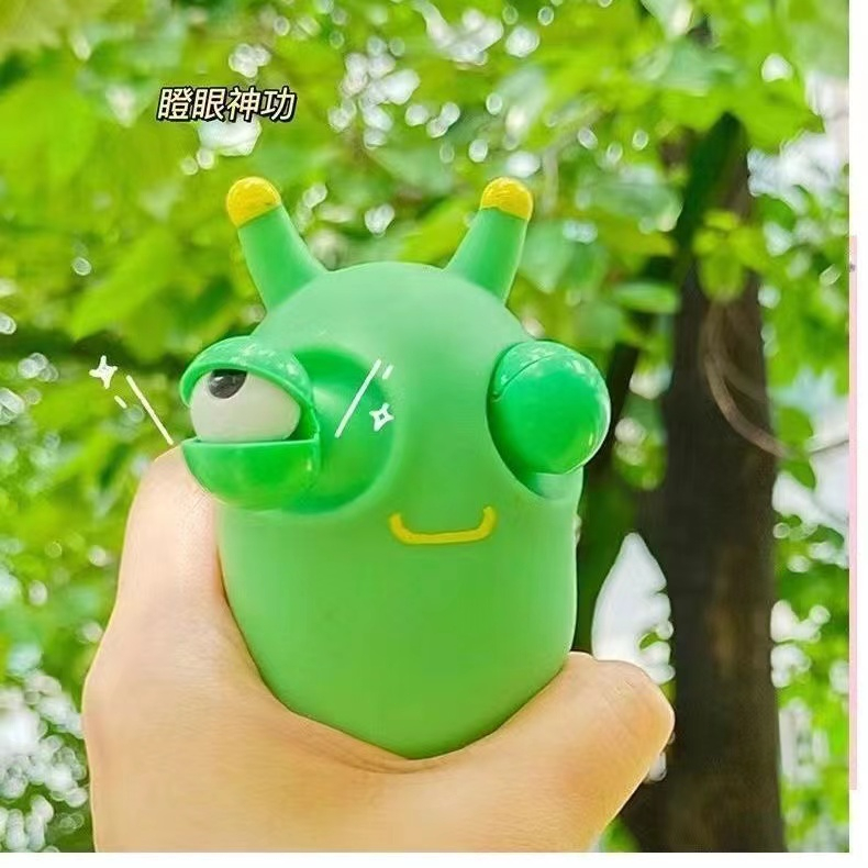 Cute Funny Grass Worm Pinch Toy Hot Sale Funny Green Eye Popping Worm ...