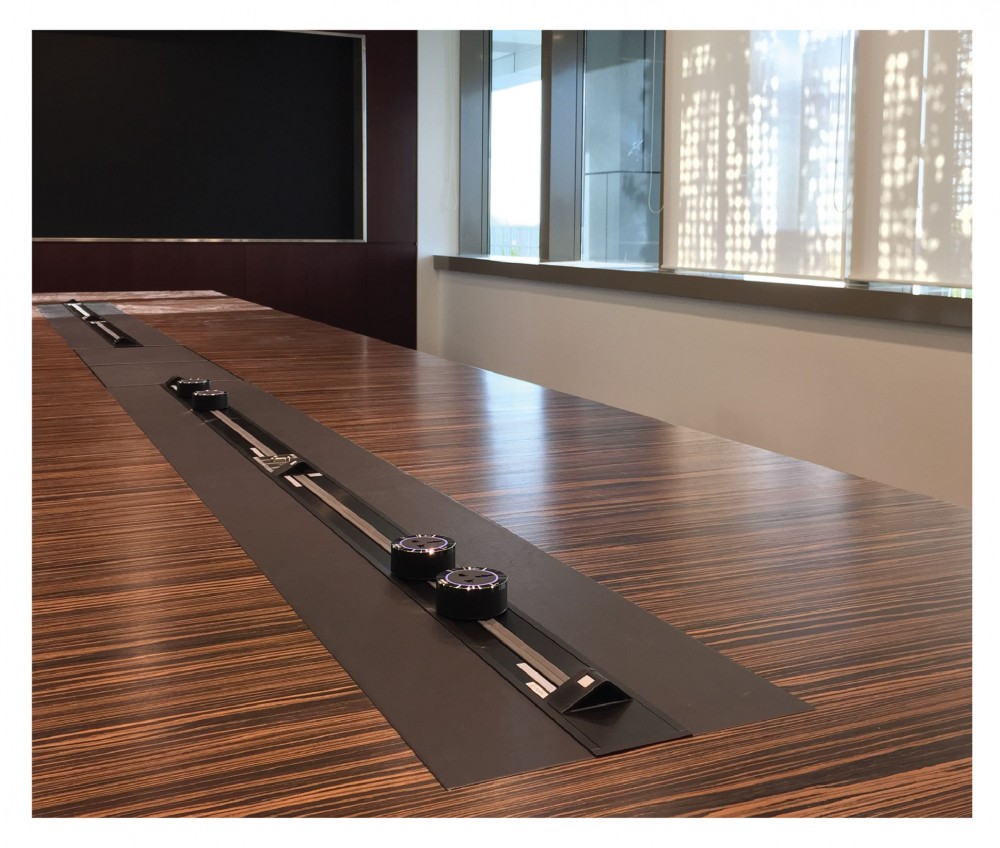 Eubiq Power Track - E-Track NLB/BHL - Portable Power Track + BS4-BLK ...