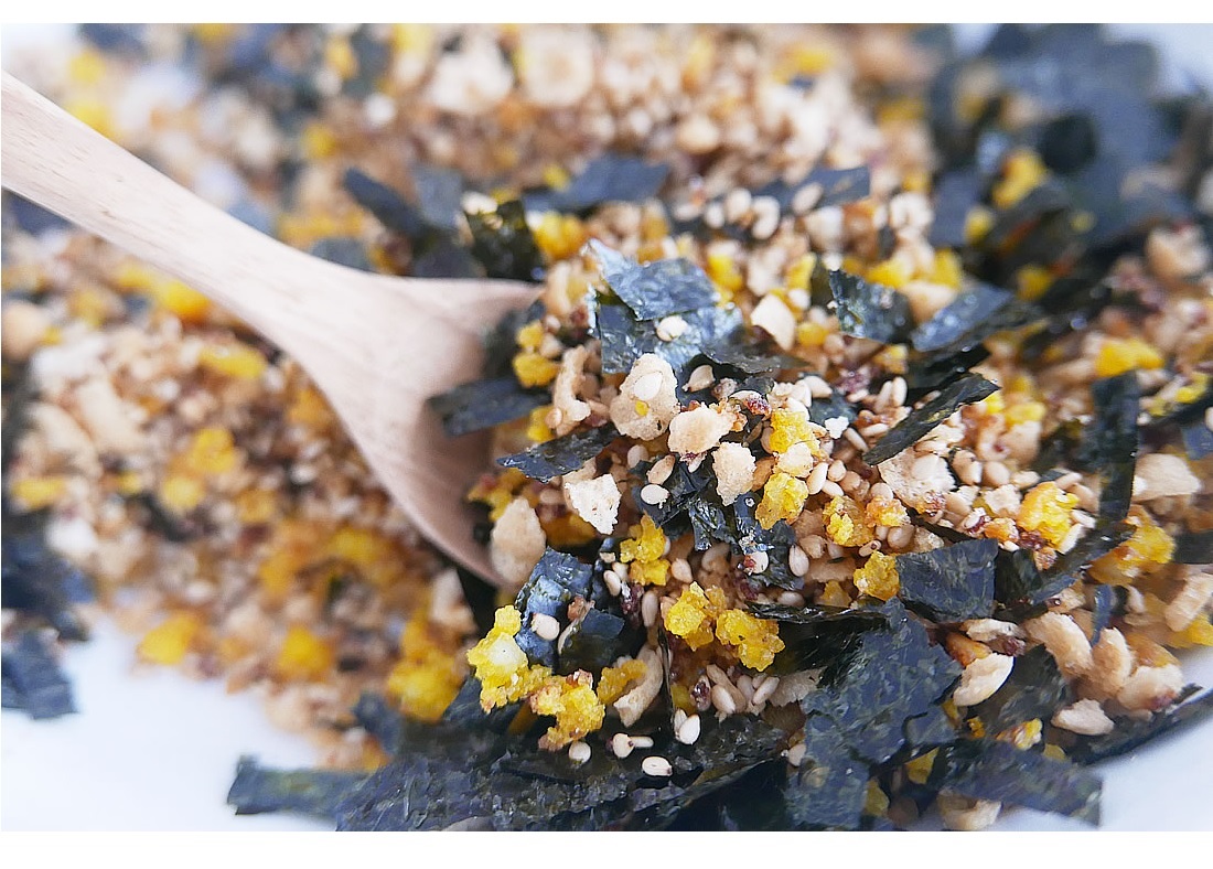 Marumiya Japanese Sprinkle Rice Furikake Noritama Chicken 25g or ...