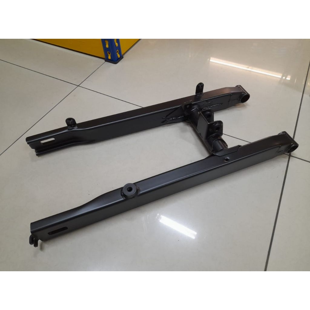 YAMAHA REAR SWING ARM LC LC135 4S V1-V8 LC135 V8 Fi CUTTING STANDARD + EXTRA 2 INCH | Shopee ...