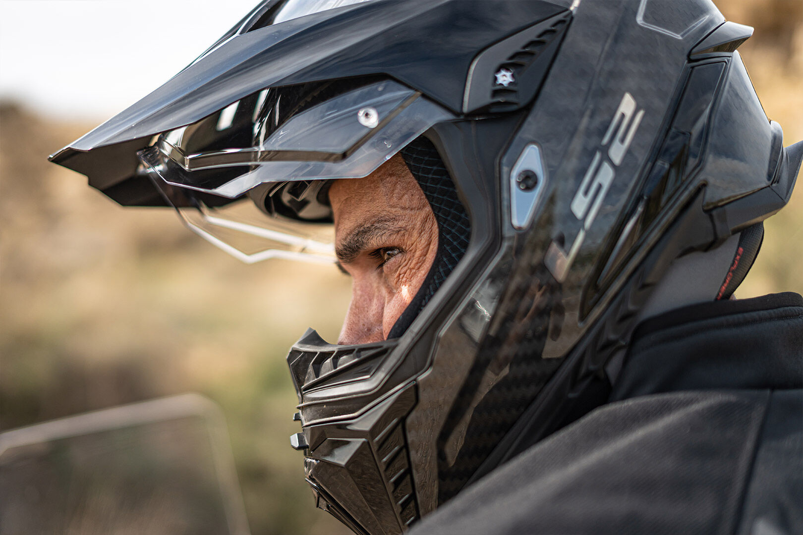LS2 MX701 EXPLORER PLUS SOLID GLOSS CARBON ADVENTURE FULLFACE HELMET ...