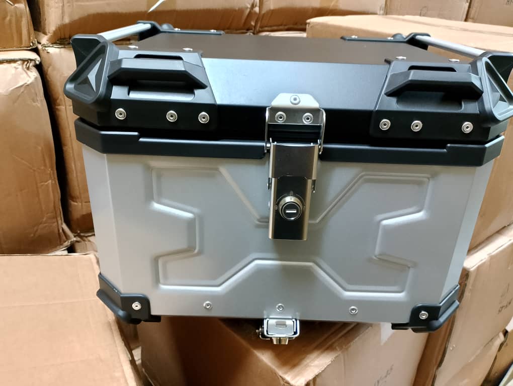 Alluminium Top Box 45 Liter X Series Design Black / Silver Colour Set ...
