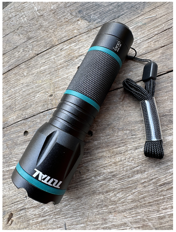 [ TOTAL ] TFL013AAA1 Torchlight LED Flashlight 200 LUMEN (3AAA BATTERY ...