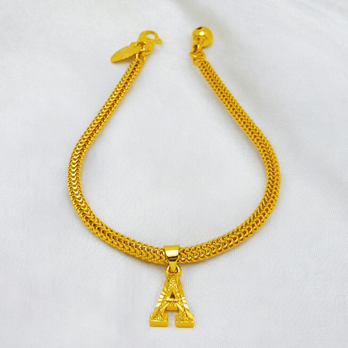 Bracelet Rantai Tangan Perempuan Gantung Loket Huruf Emas Bangkok 916 ...