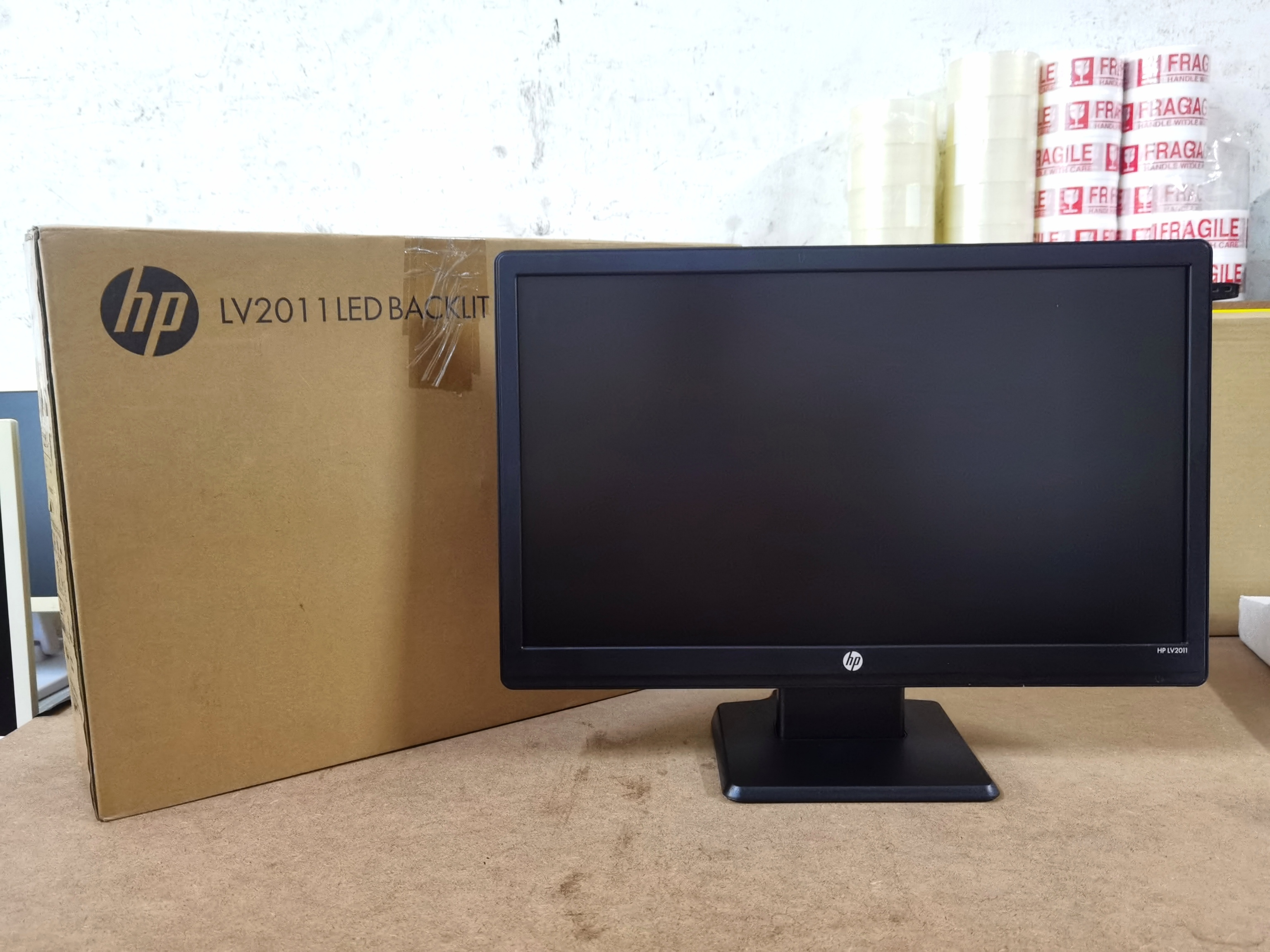 Monitor HP LV2011 LED 20-inch Widescreen Resolution 1600 × 900 used ...