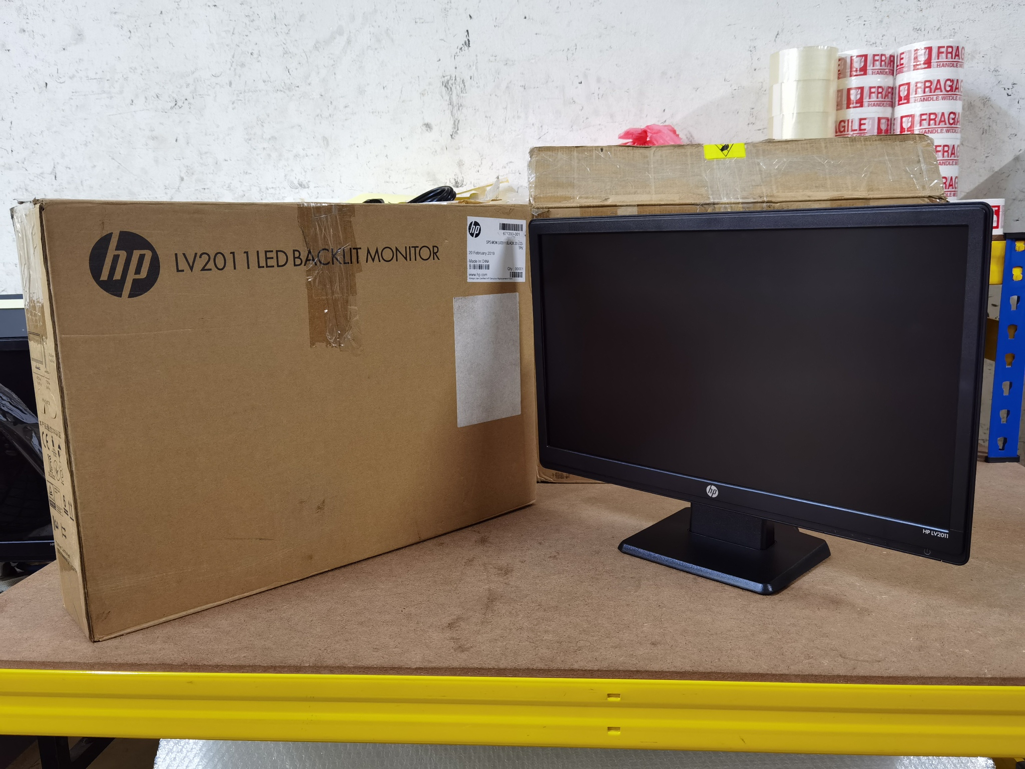 Monitor HP LV2011 LED 20-inch Widescreen Resolution 1600 × 900 used ...