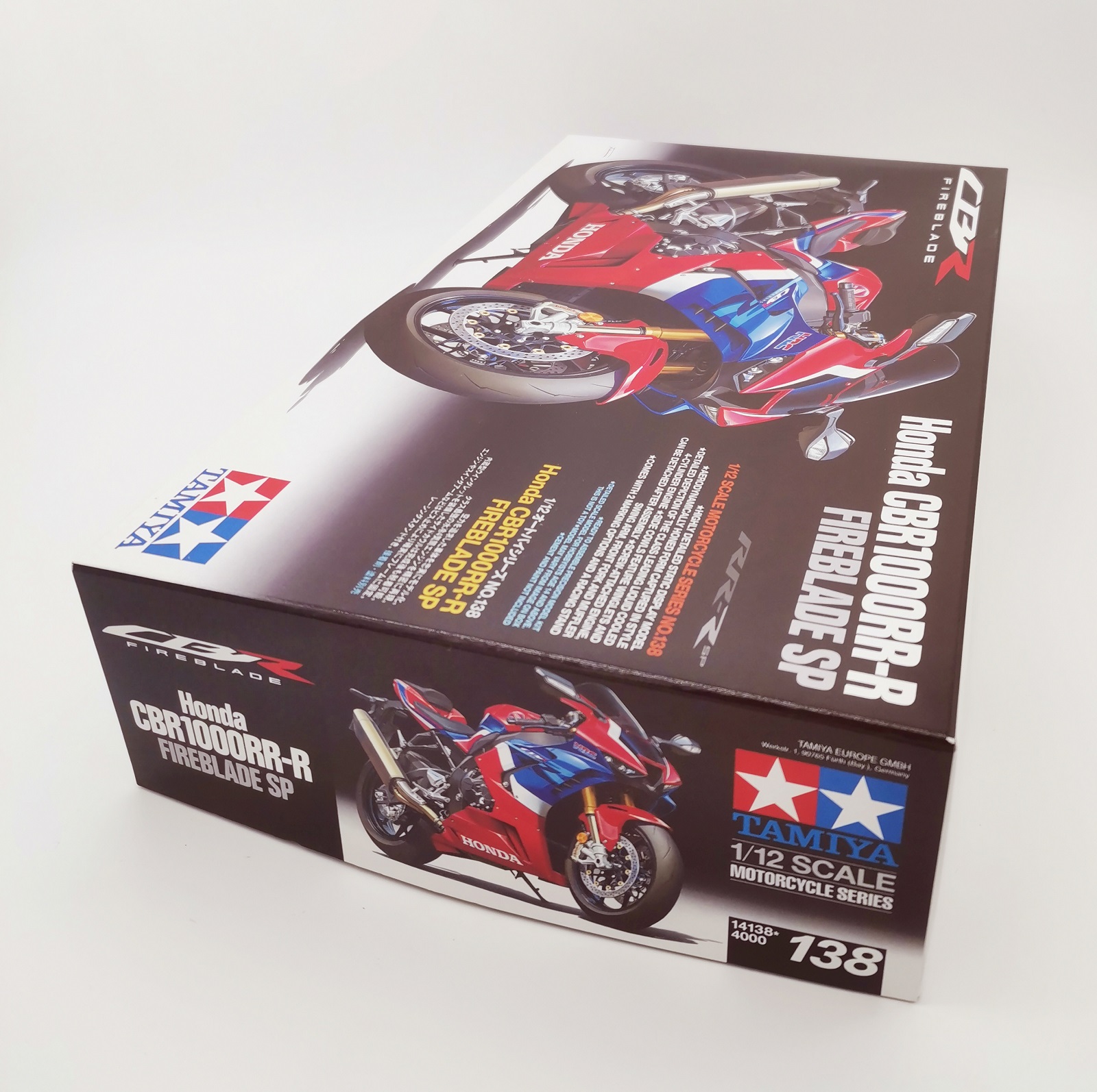 TAMIYA 14138 - Honda CBR1000RR-R FIREBLADE SP 1/12 Scale Motorcycle ...