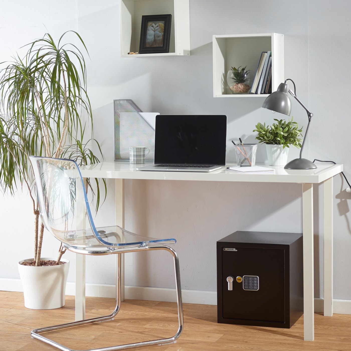 Yale Home Value Large Safe Box YSV/390/DB2 - Wall Mount/ 2 Keys ...