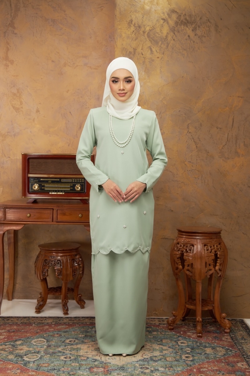 NATALIA KURUNG | Baju Kurung Moden Scallop | Manik Premium Jahitan ...