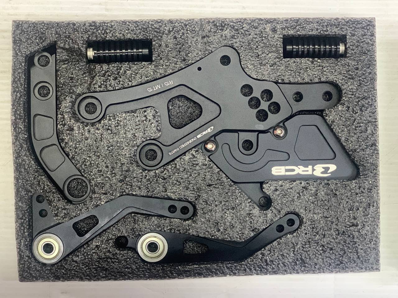 RCB FOOTREST SINGLE SET S2-V2 R15 R15-V3 & V4 / R15M MT15 - SILVER ...