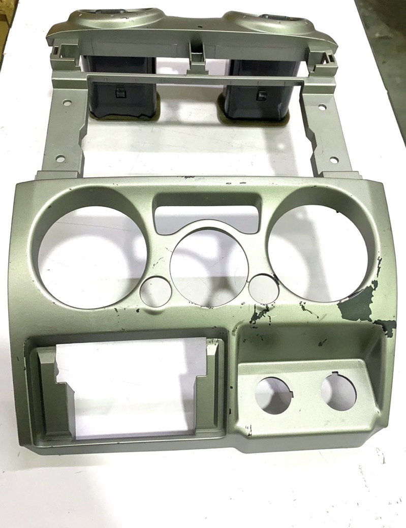 Original Isuzu D-Max 2007-2012 (Center) Air Cond Louver Vent Outlet ...