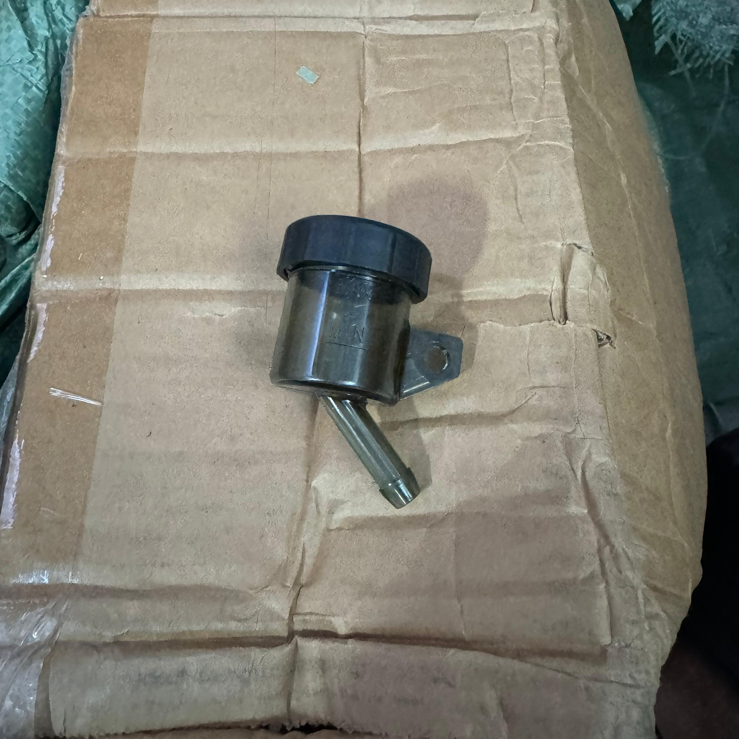 Small Universal Oil Tank Small Brake Fluid Cylinder Reservoir Front ...