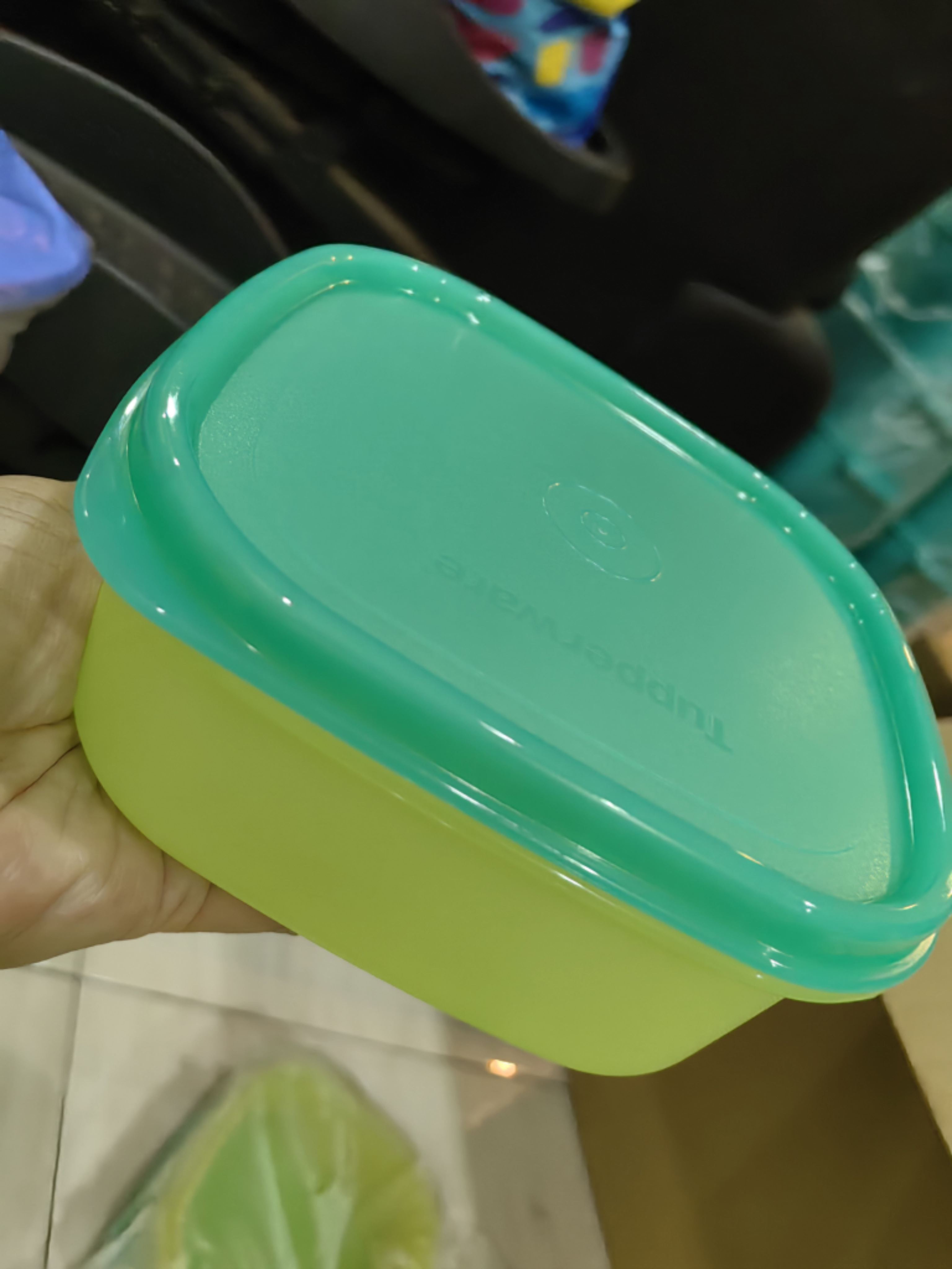 Tupperware Ezy Pack 650ml / Candy Pop Oval Keeper 450ml (Lunch Box Oval ...