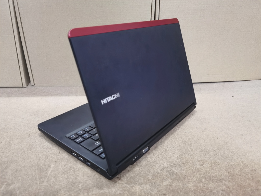 Laptop Hitachi Flora Se210 AMD E1 + GRAPHICS CARD AMD RADEON R2 / Ram ...