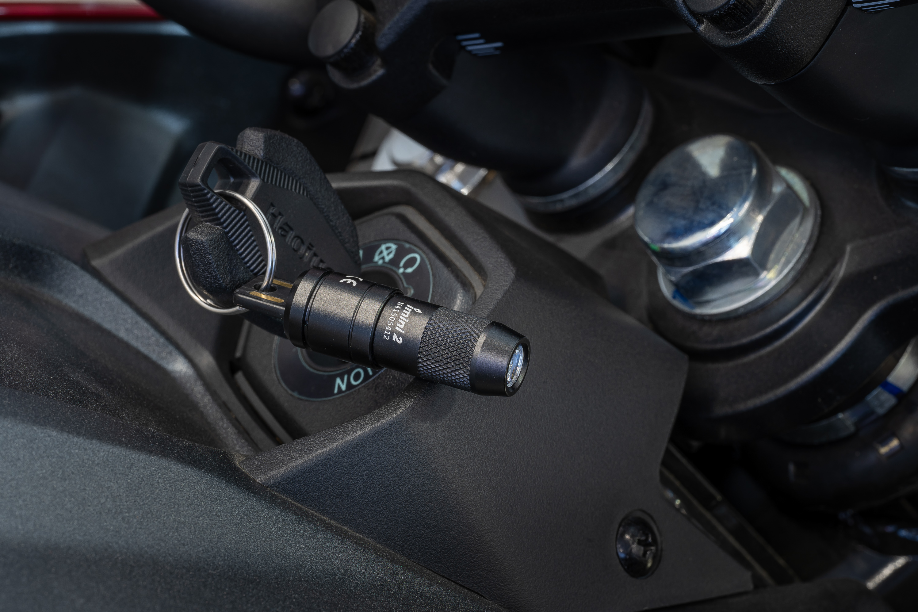 Olight imini 2 Rechargeable Mini Flashlight Instant Activation Camping ...