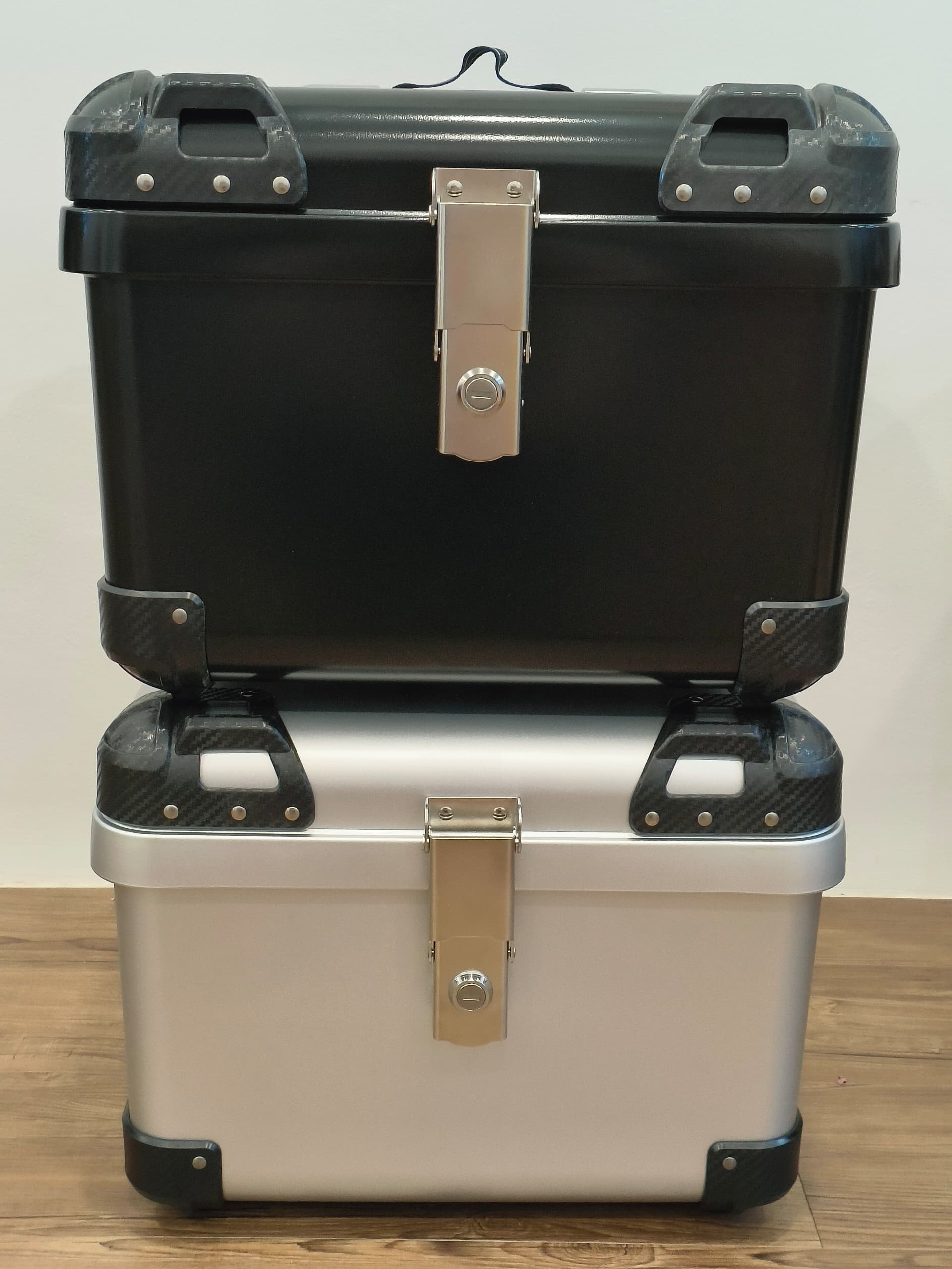 Motorcycle Top Box 45 Liter Universal Peti Kotak Motosikal 45L Black ...