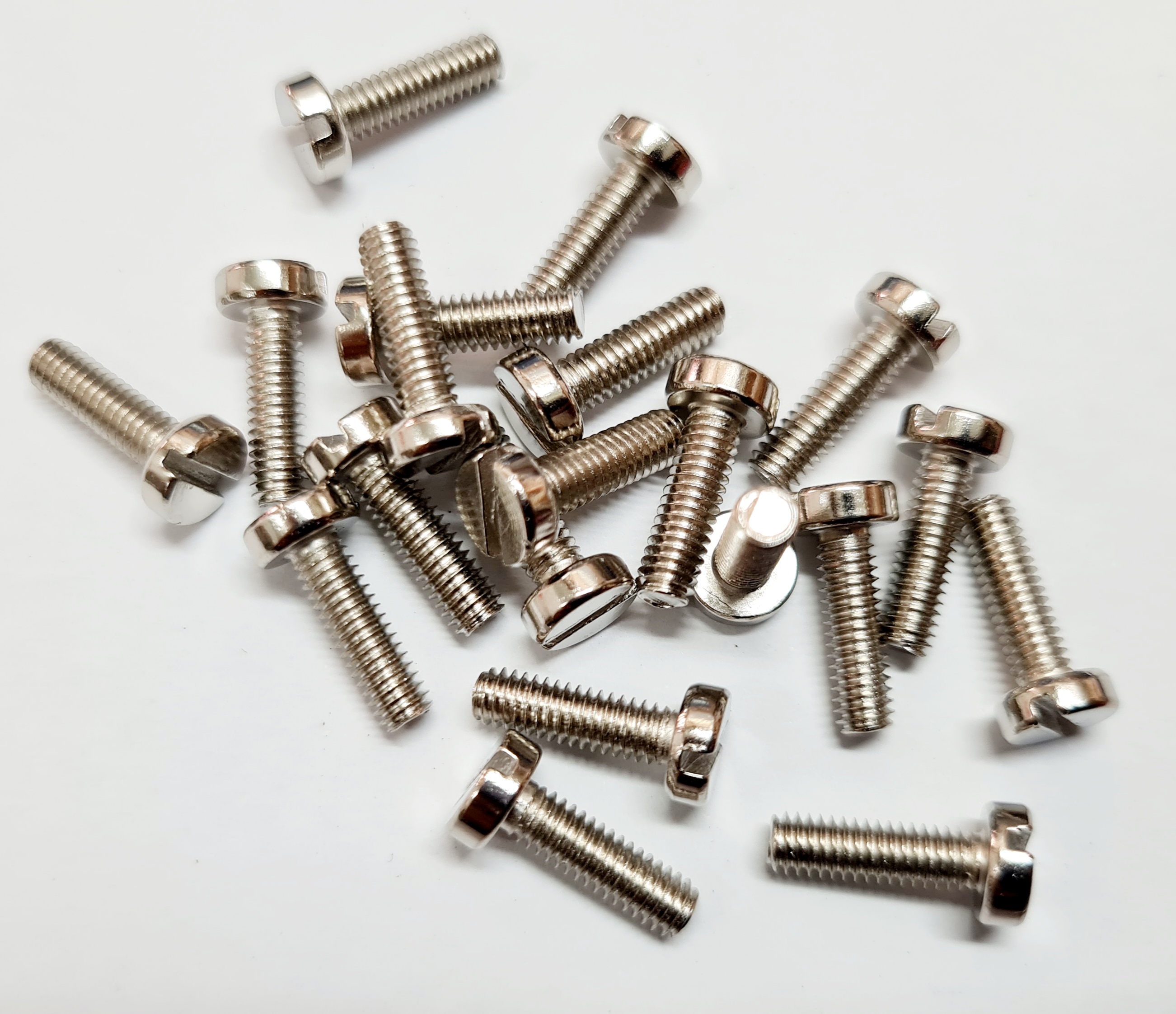 SKRU TAPAK MESIN JAHIT INDUSTRI (1 PC) /SKRU KUNCI TAPAK/ PRESSER FOOT ...