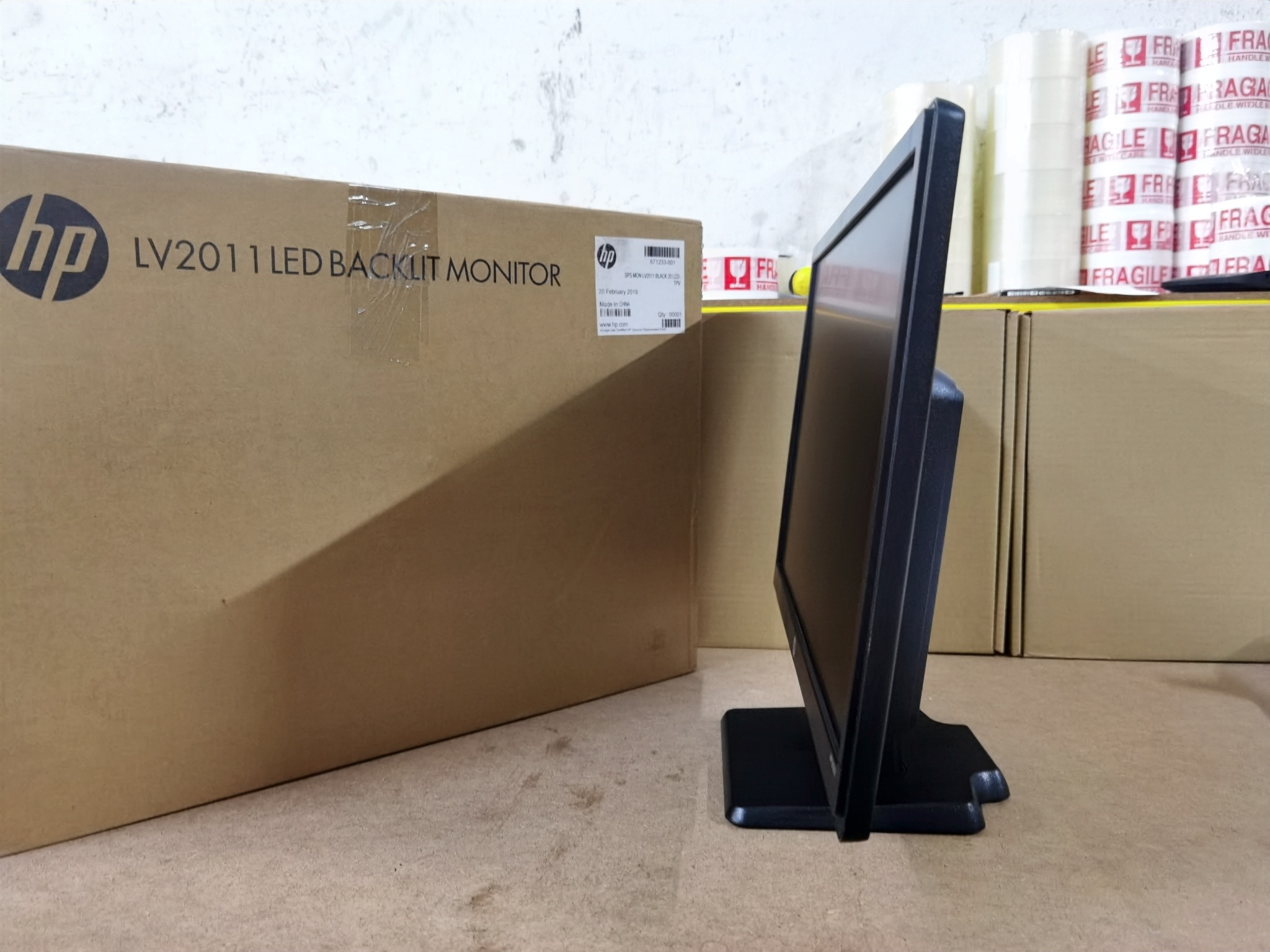 Monitor HP LV2011 LED 20-inch Widescreen Resolution 1600 × 900 used ...