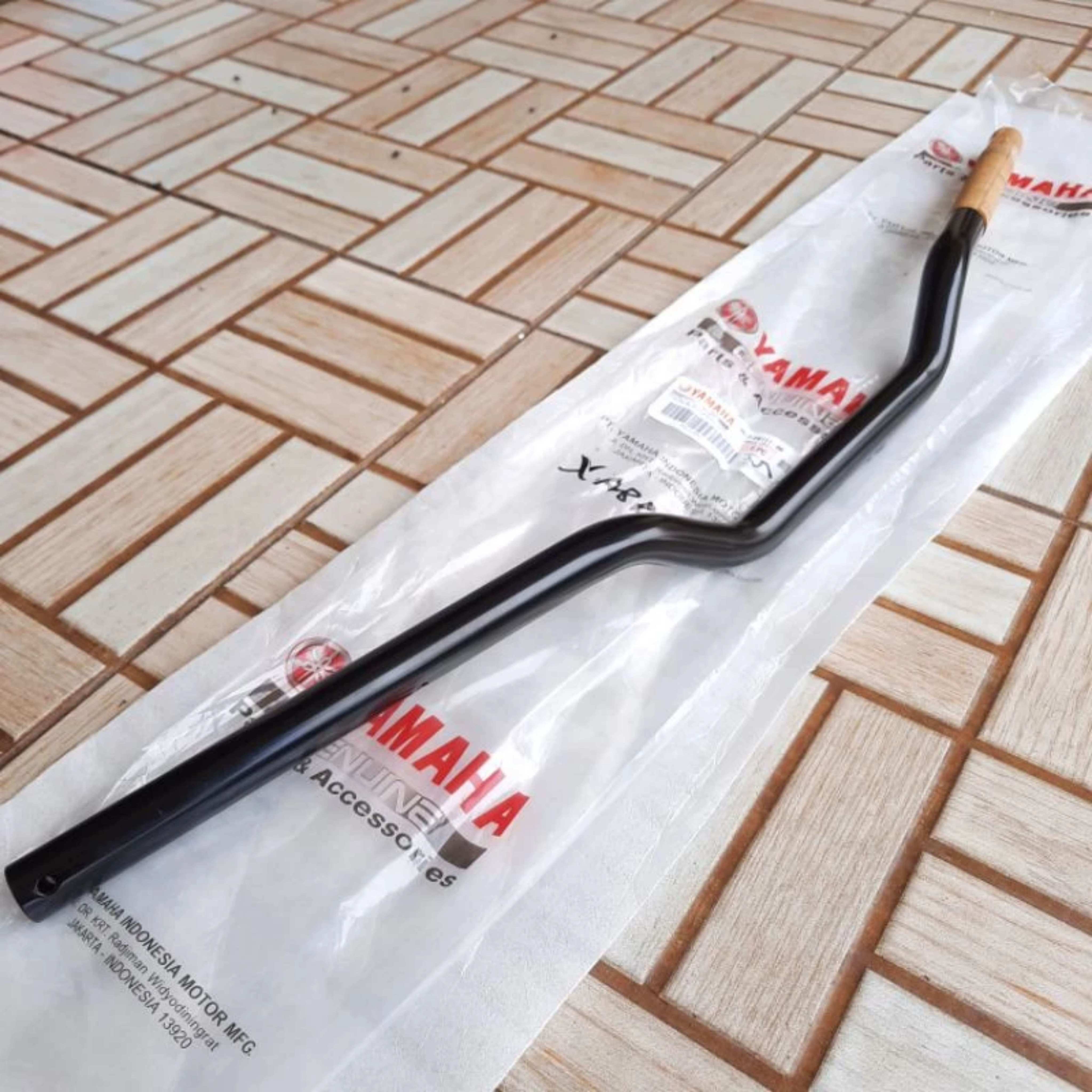 100% ORIGINAL MT15 MT 15 HANDLE BAR HANDLEBAR BLACK PNP FZ150 B8D-F6111 ...