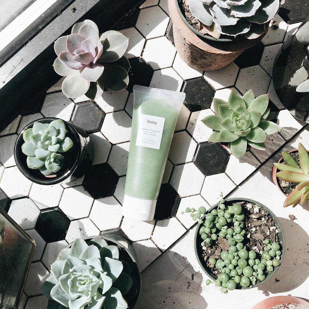 Huxley Official Scrub Mask ; Sweet Therapy - Exfoliate, Soothing ...