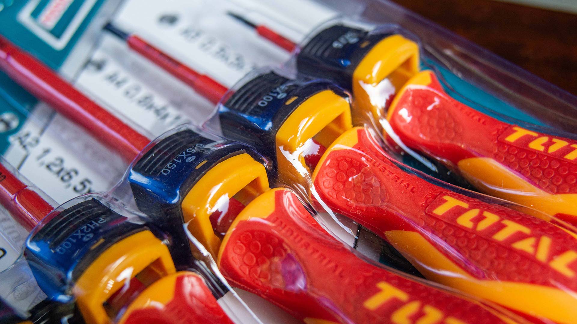 [ TOTAL ] THTIS566 Insulated Screwdriver Set 6pcs/set | Shopee Malaysia