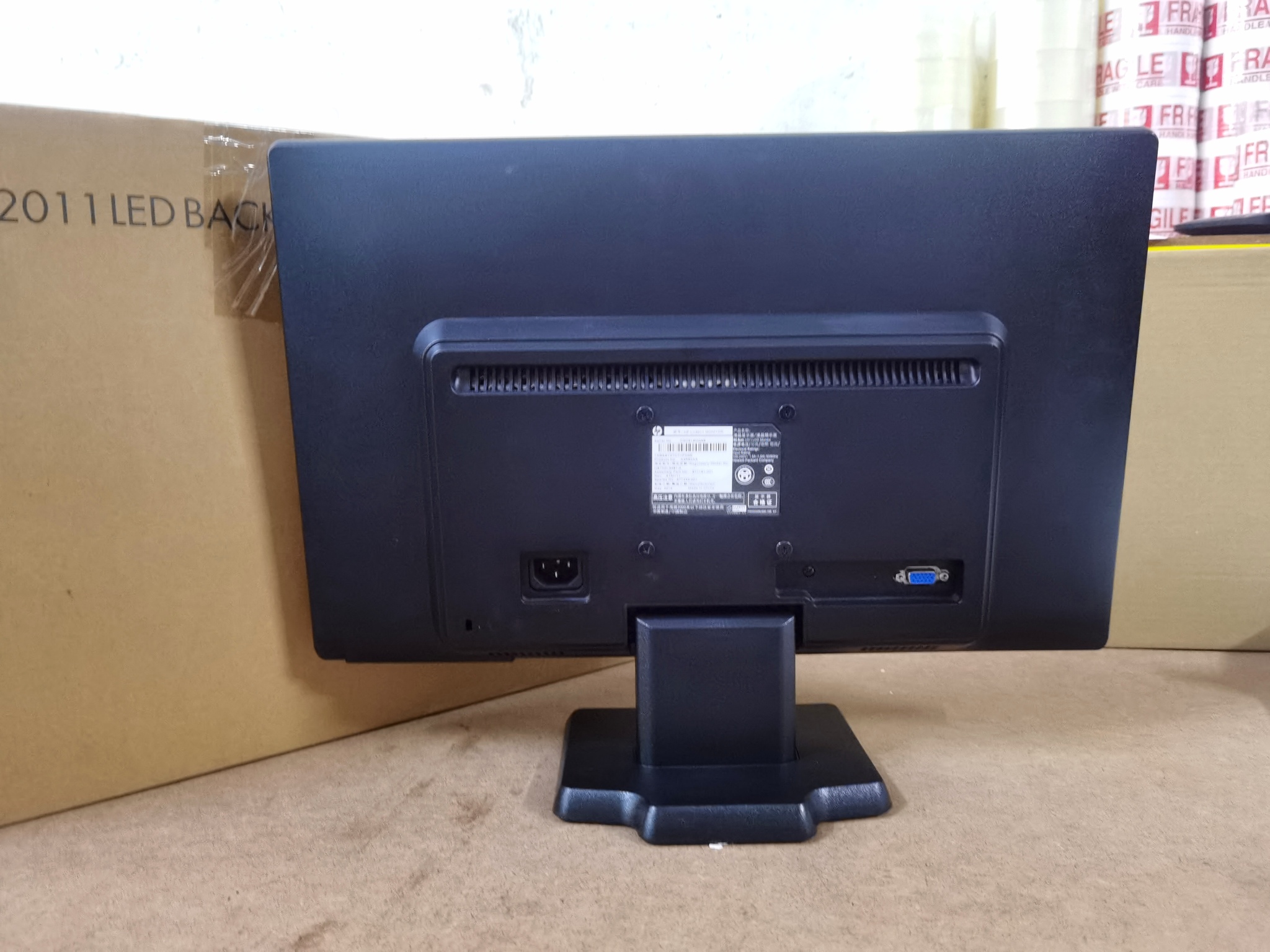 Monitor HP LV2011 LED 20-inch Widescreen Resolution 1600 × 900 used ...