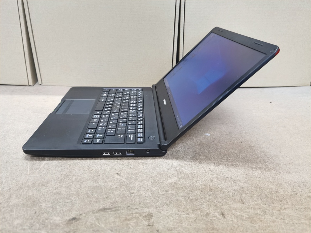 Laptop Hitachi Flora Se210 AMD E1 + GRAPHICS CARD AMD RADEON R2 / Ram ...