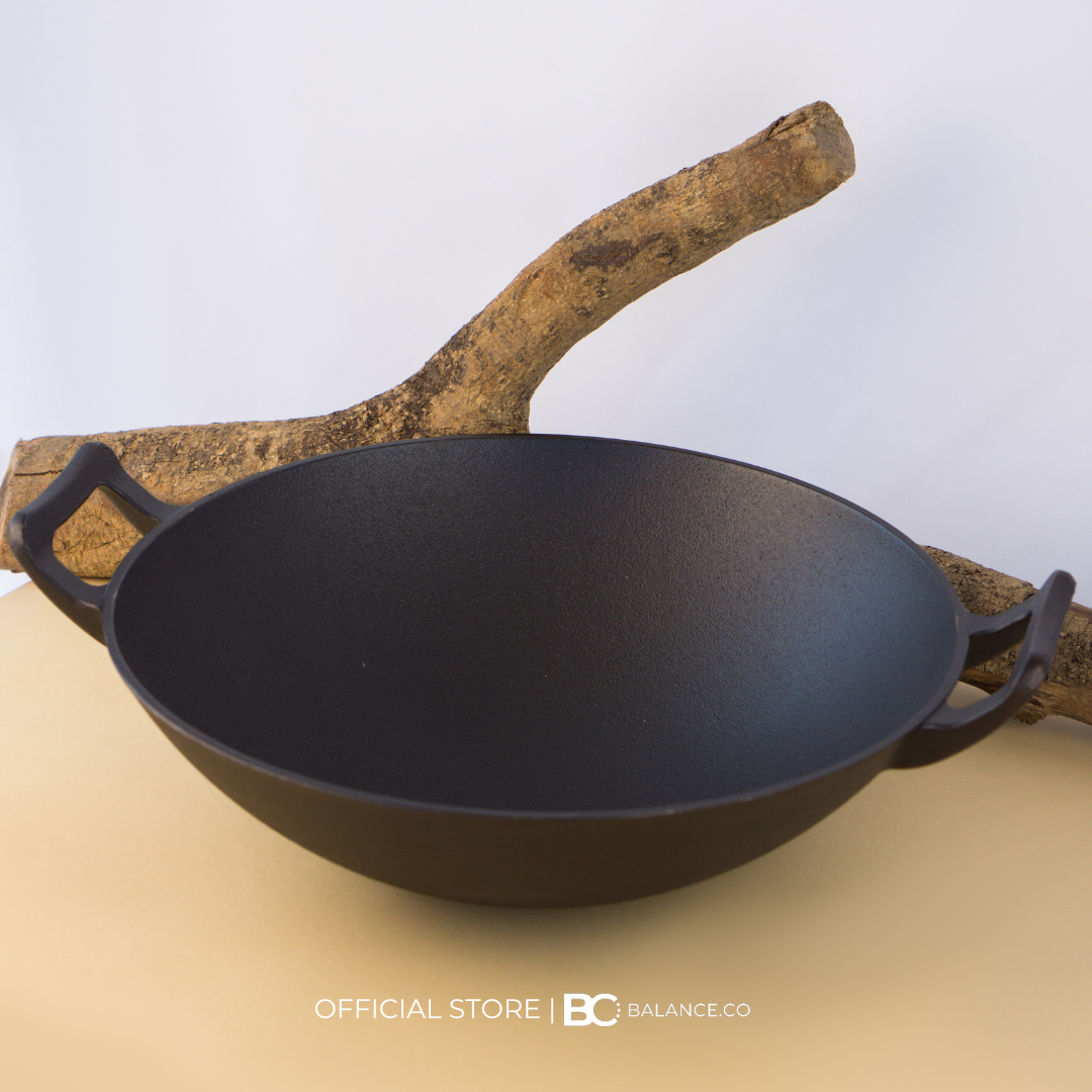 Balance.co Premium Pre-seasoned Pure Cast Iron Wok Non Stick Uncoated ...
