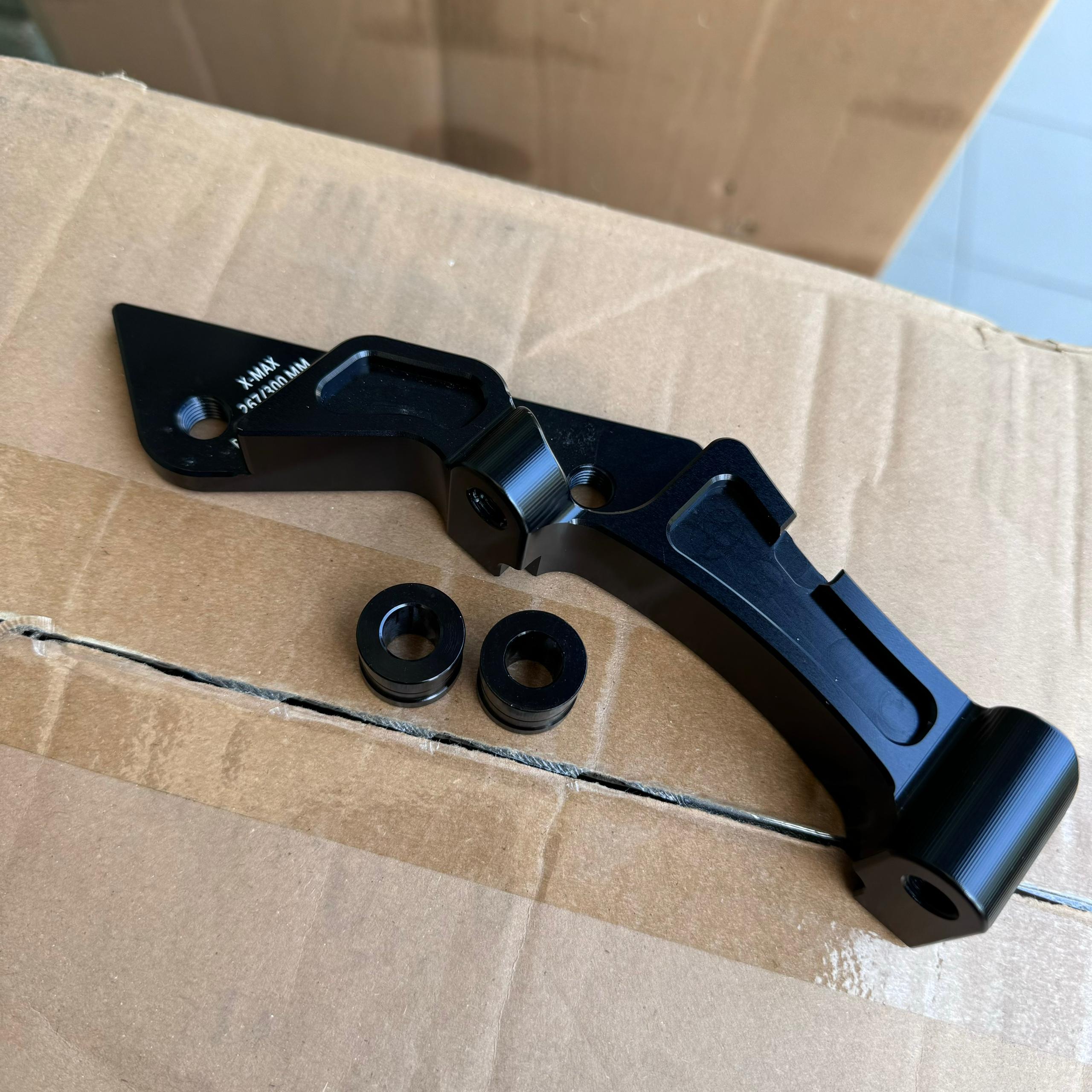 CNC Caliper Bracket Yamaha Xmax Front 4Pot 100mm Siap Bush For M3 K50 ...