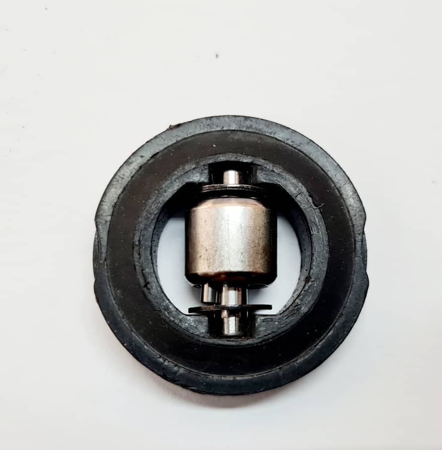 RUBBER MOUNTED ROLLER 8" FOR EASTMAN STRAIGHT CUTTING MACHINE /ROLLER ...