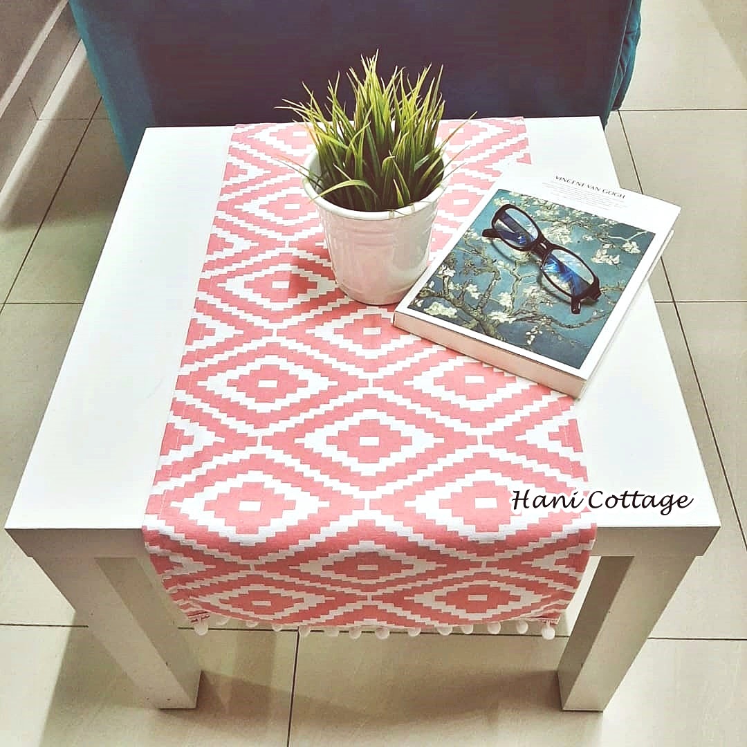 Alas Meja IKEA Lack Side Table/ Table Runner / Lappljung Ruta Pattern ...