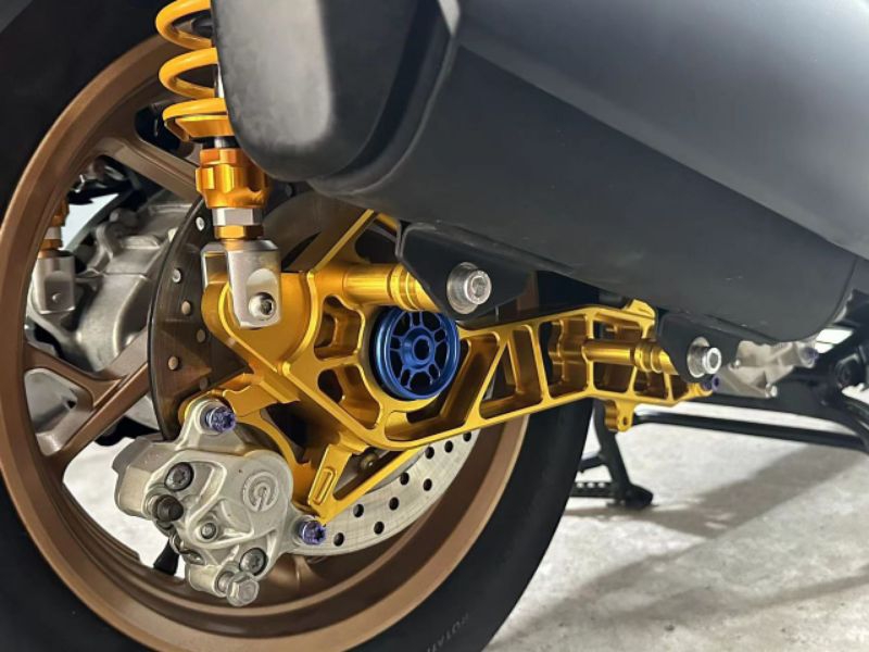 Yamaha Xmax v1 v2 Swing Arm Nut Frame Plug Swing Arm Cover Nut CNC Rear ...