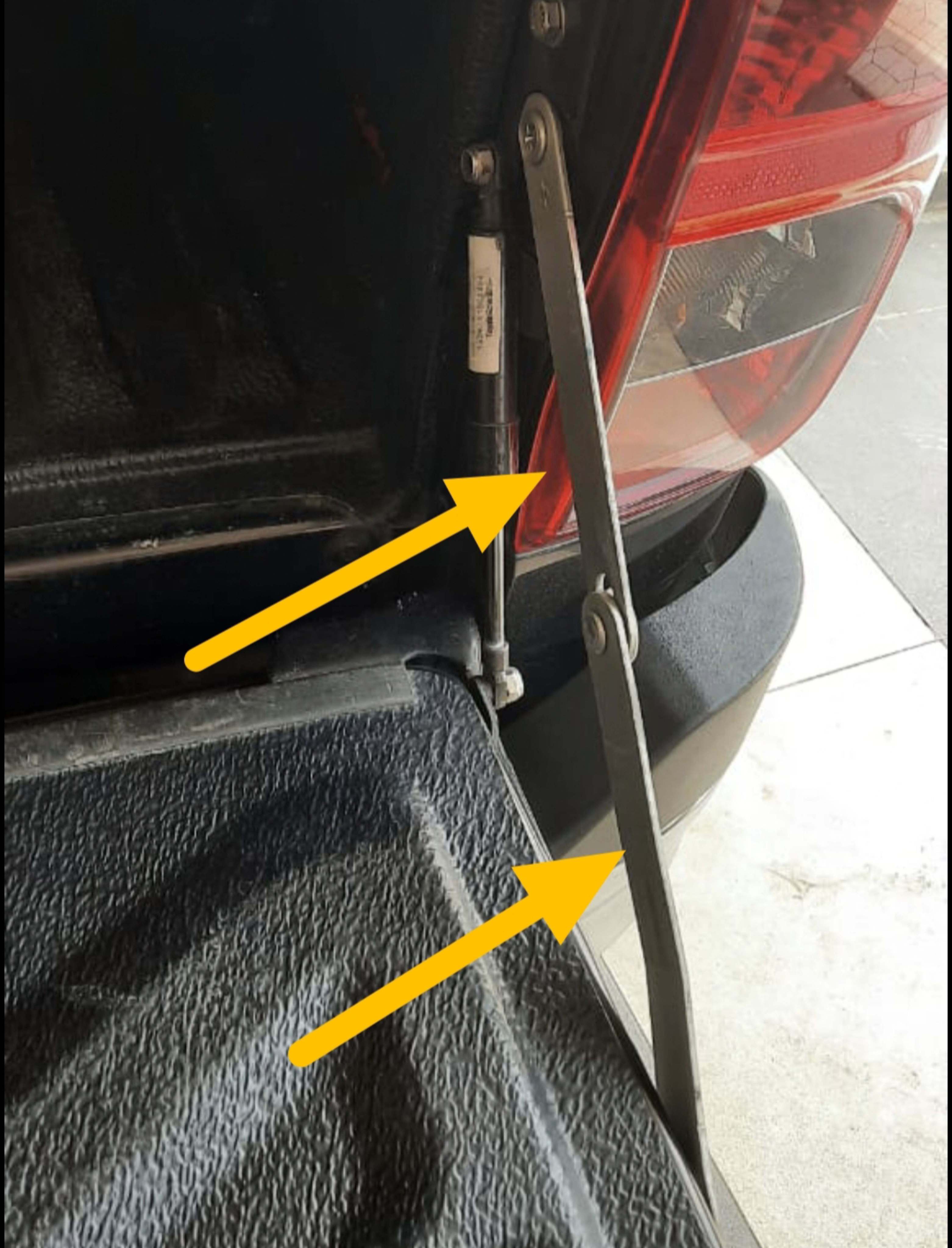 TOYOTA HILUX REVO GUN125, GUN126 REAR TAIL GATE DOOR HOLDER BRACKET ...