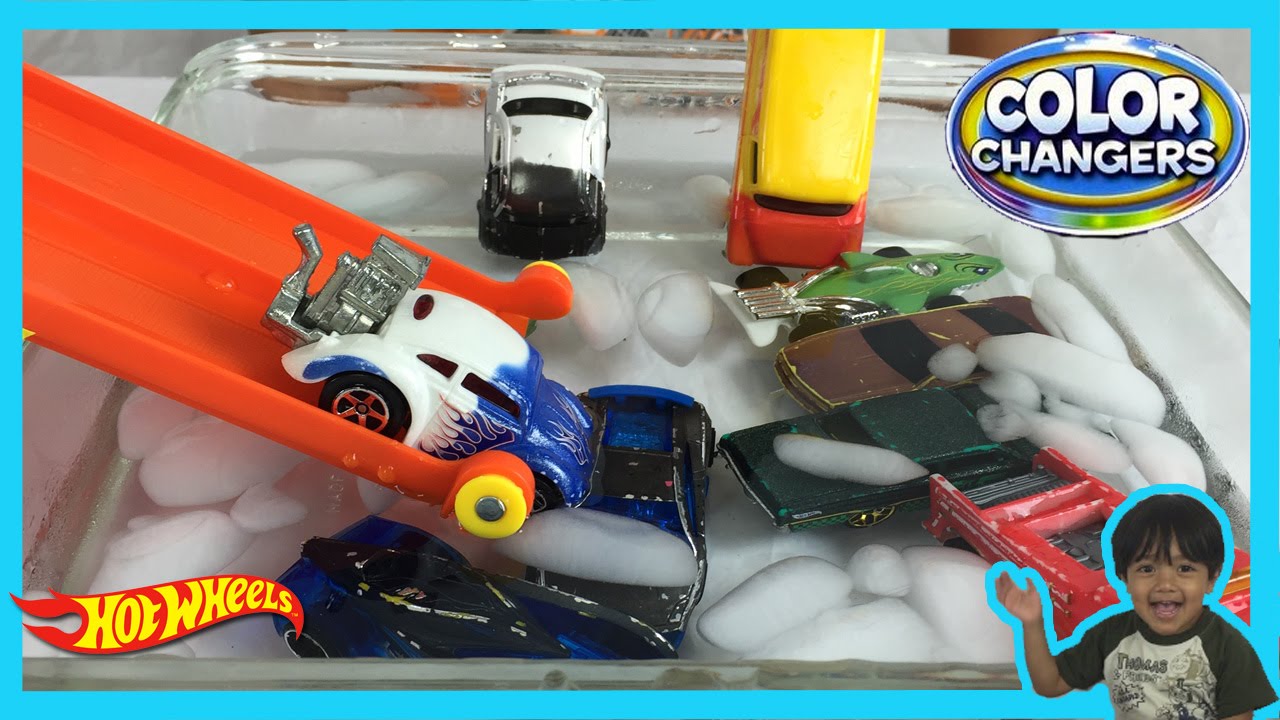 Hot Wheels Color Shifters Colour Changing Race Car Racing Toy warna ...