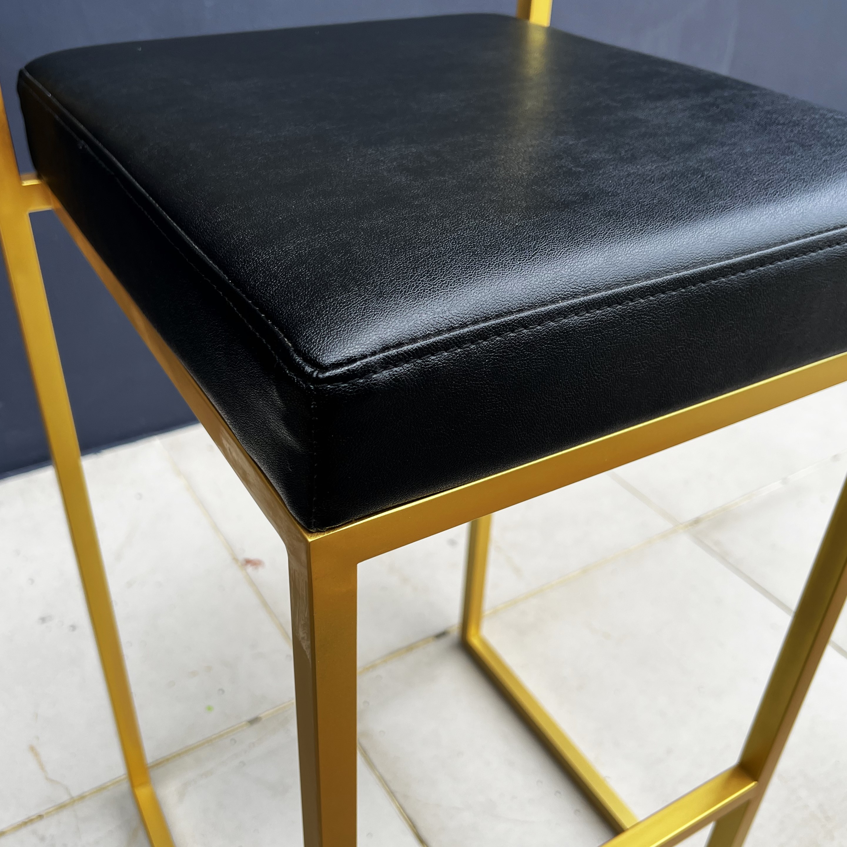 Minimalist Bar Chair / Gold Frame Bar Stool - FRM1096 | Shopee Malaysia
