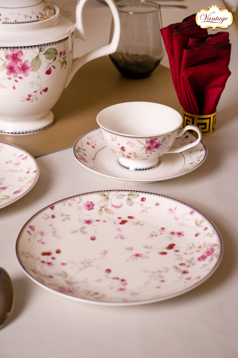 Vantage Fine Porcelain Strawberry Blossom 4 in 1 Dessert Plate | Shopee ...