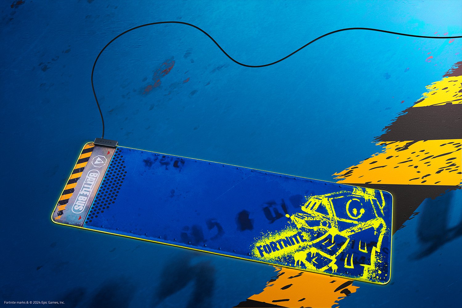 Razer Goliathus Extended Chroma Oversized Soft Gaming Mouse Mat ...