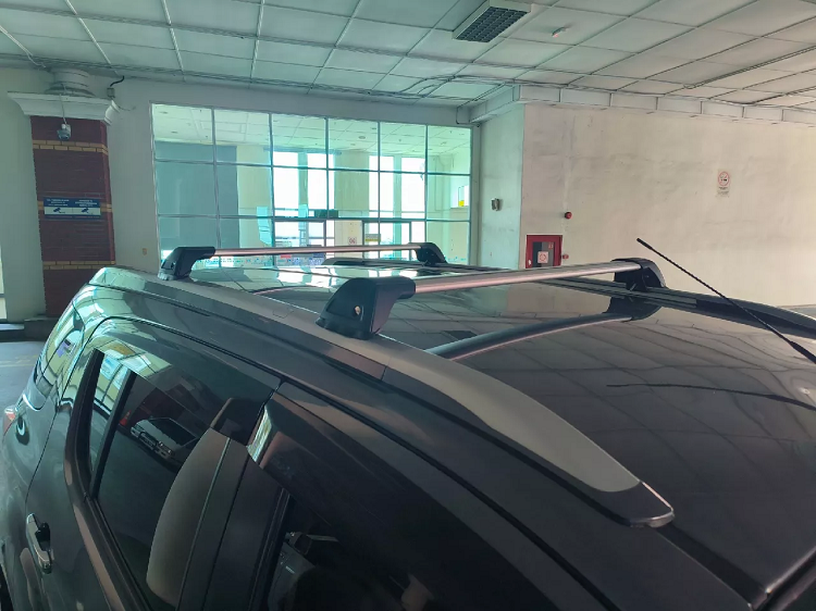 Isuzu D Max/Isuzu MUX/Suzuki Grand Vitara with Utilitarian Rails 2021 ...