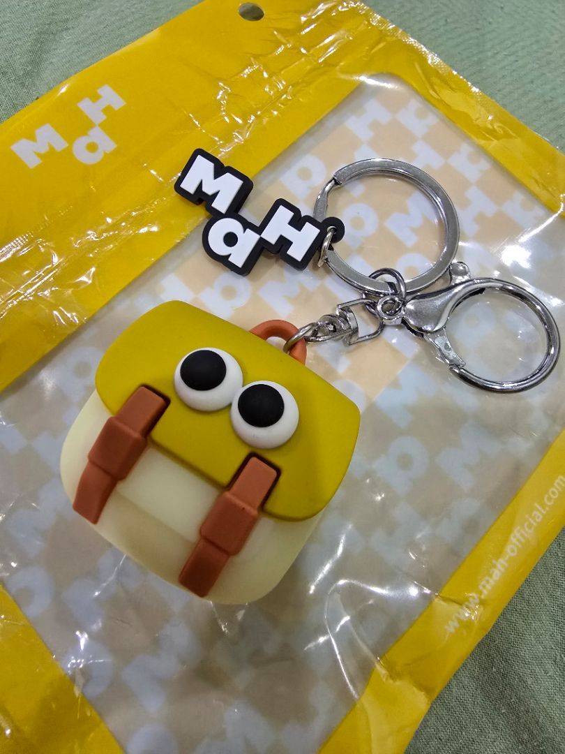 MAH Yellow Cartoon Bag Keychain for Bags - Unisex Bag Accessories ...