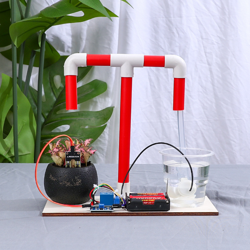 Projek RBT Tahun 6 Robot Penjaga Air Tanaman Auto Pouring Water System ...