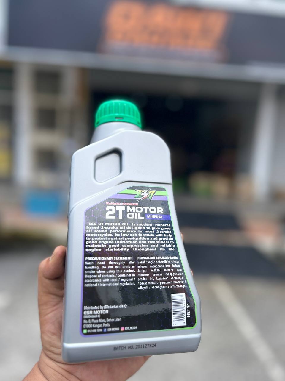 ESR 2T MOTOR OIL (STRAWBERRY) 1L / ESR MOTOR OIL SAE40 MINERAL 1L ...