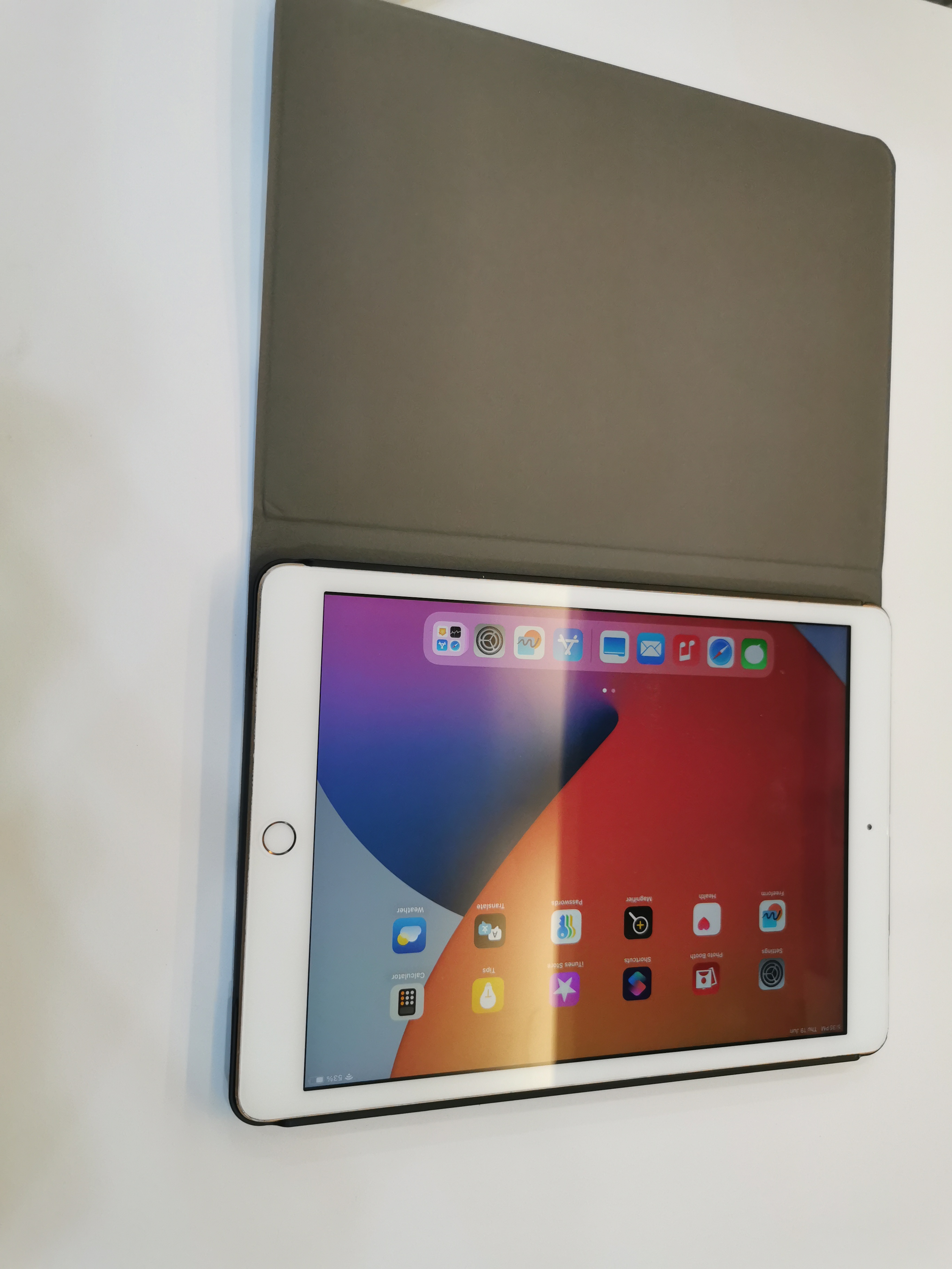 USED PAD 7Th generation 32GB , silver pink , ready stock , refurbised ...