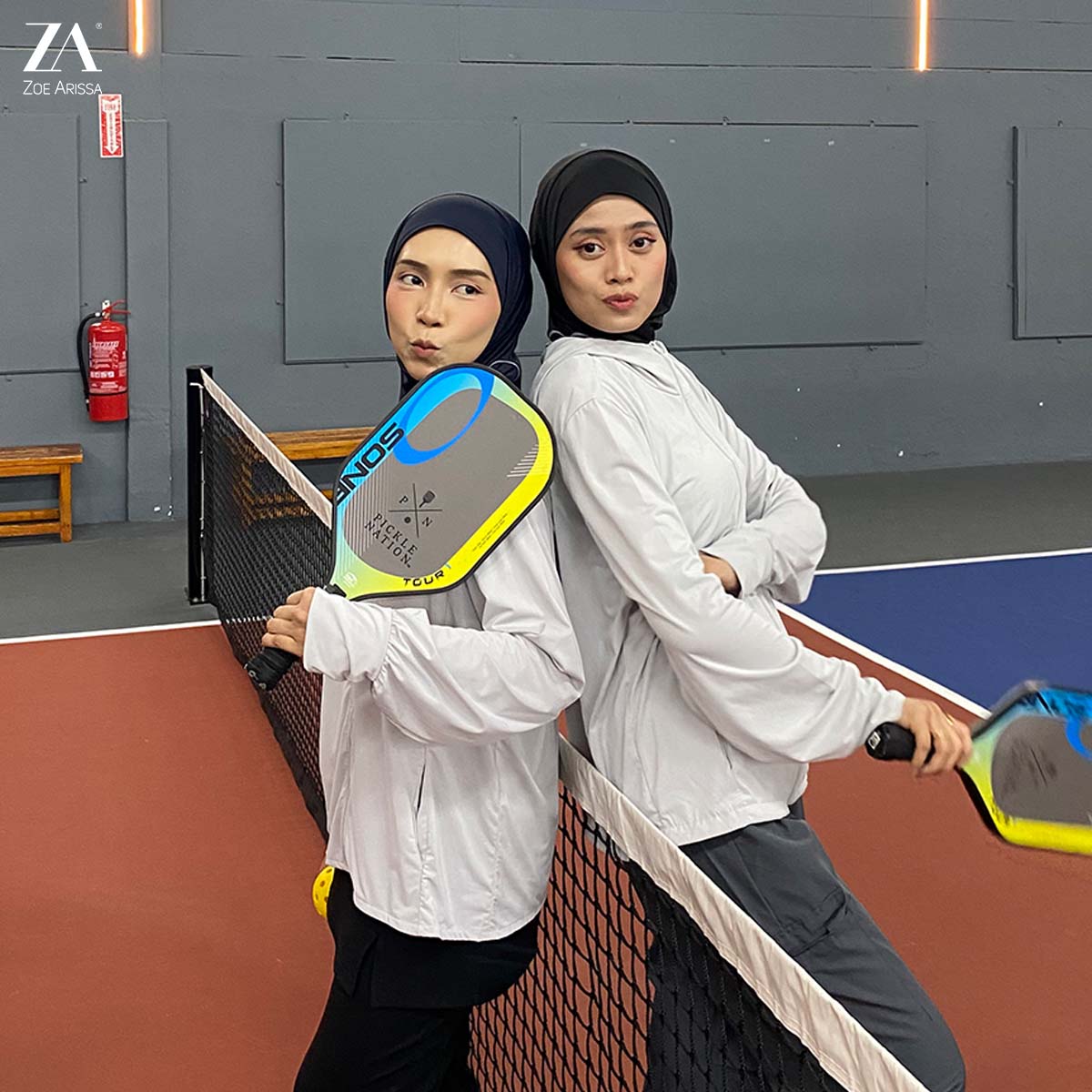 Zoe Arissa Julianne Fernanda Top Hooded Windbreaker Muslimah Sport ...