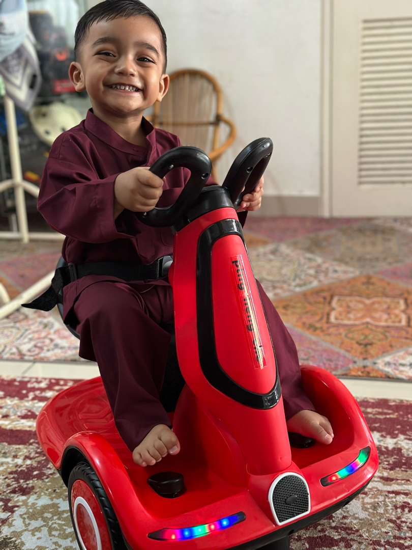 COD kereta mainan elektrik budak Children 4 wheels Music Light 360 ...