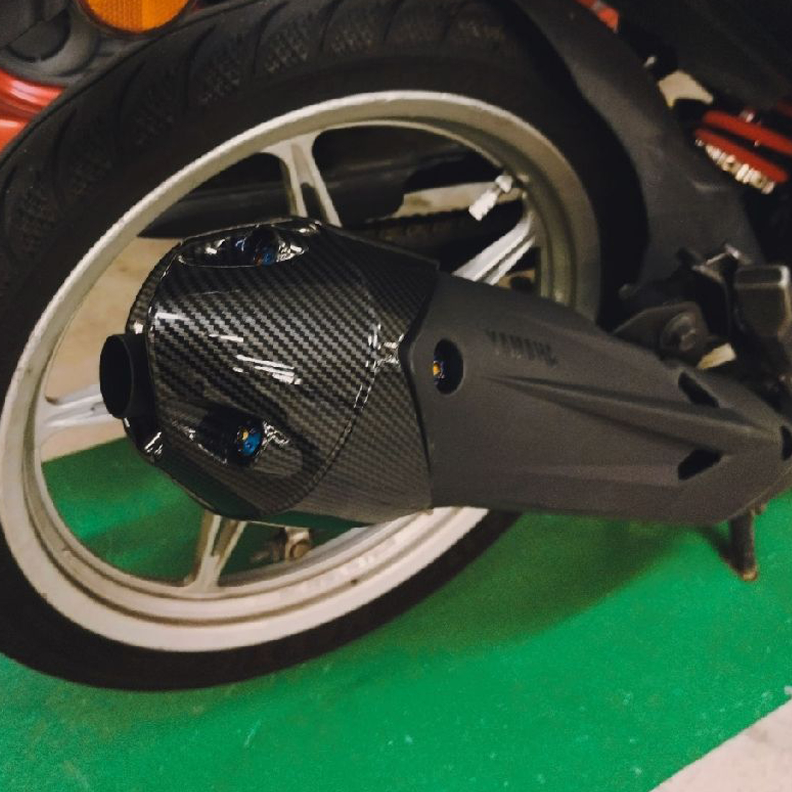 YAMAHA LC135 V5 V6 V7 V8 EXHAUST MUFFLER PROTECTOR END CAP COVER SET EKZOS COVER CARBON & BLACK ...