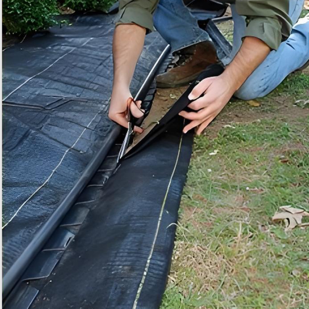 Weedmat 90GSM 5m/10/20/50m Plastik Hitam Tutup Tanah Weed Mat Heavy ...